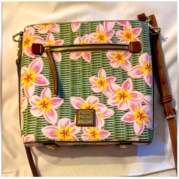 Dooney & Bourke | Bags | Dooney Bourke Plumeria Crossbody Bag Euc ...